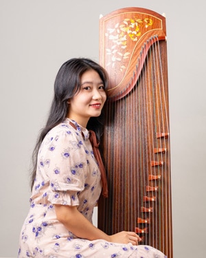 Zeng Xin Yi | Eight Tones Music School